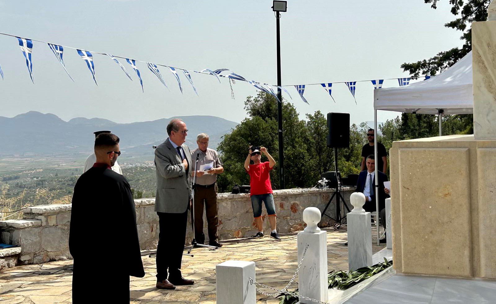 Ο περιφερειάρχης Πελοποννήσου στην εκδήλωση για την επέτειο της μάχης ...
