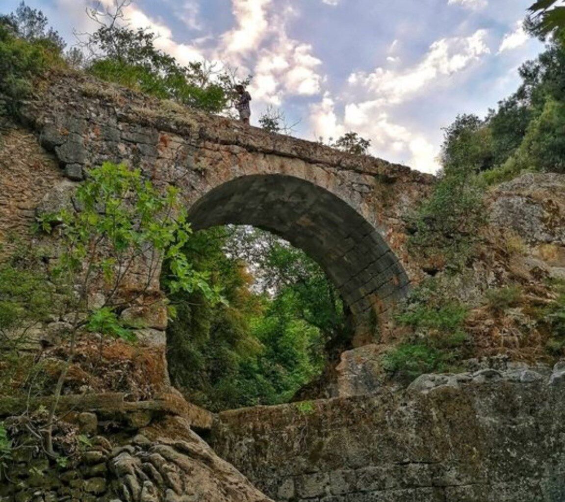 Το αρχαιότερο γεφύρι της Ευρώπης βρίσκεται στην Λακωνία -VIDEO - NemeaPress