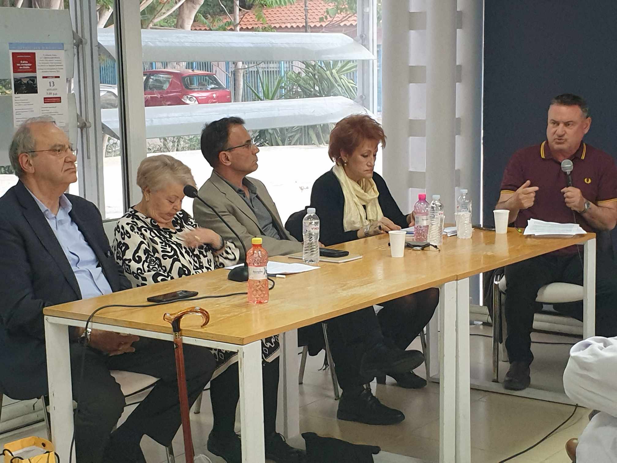 Παρουσιάστηκε στο Λουτράκι το βιβλίο του Δ. Στρατούλη 8 ΜΗΝΕΣ ΠΟΥ ...